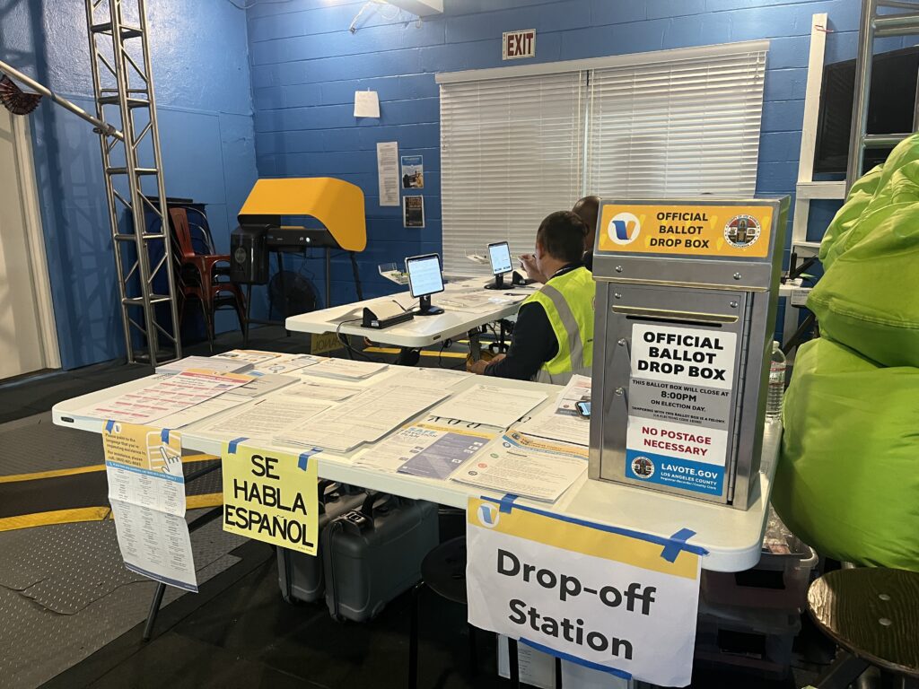 Pop-Up Voting Centers Bring the Polls Directly to Unhoused Angelenos ...